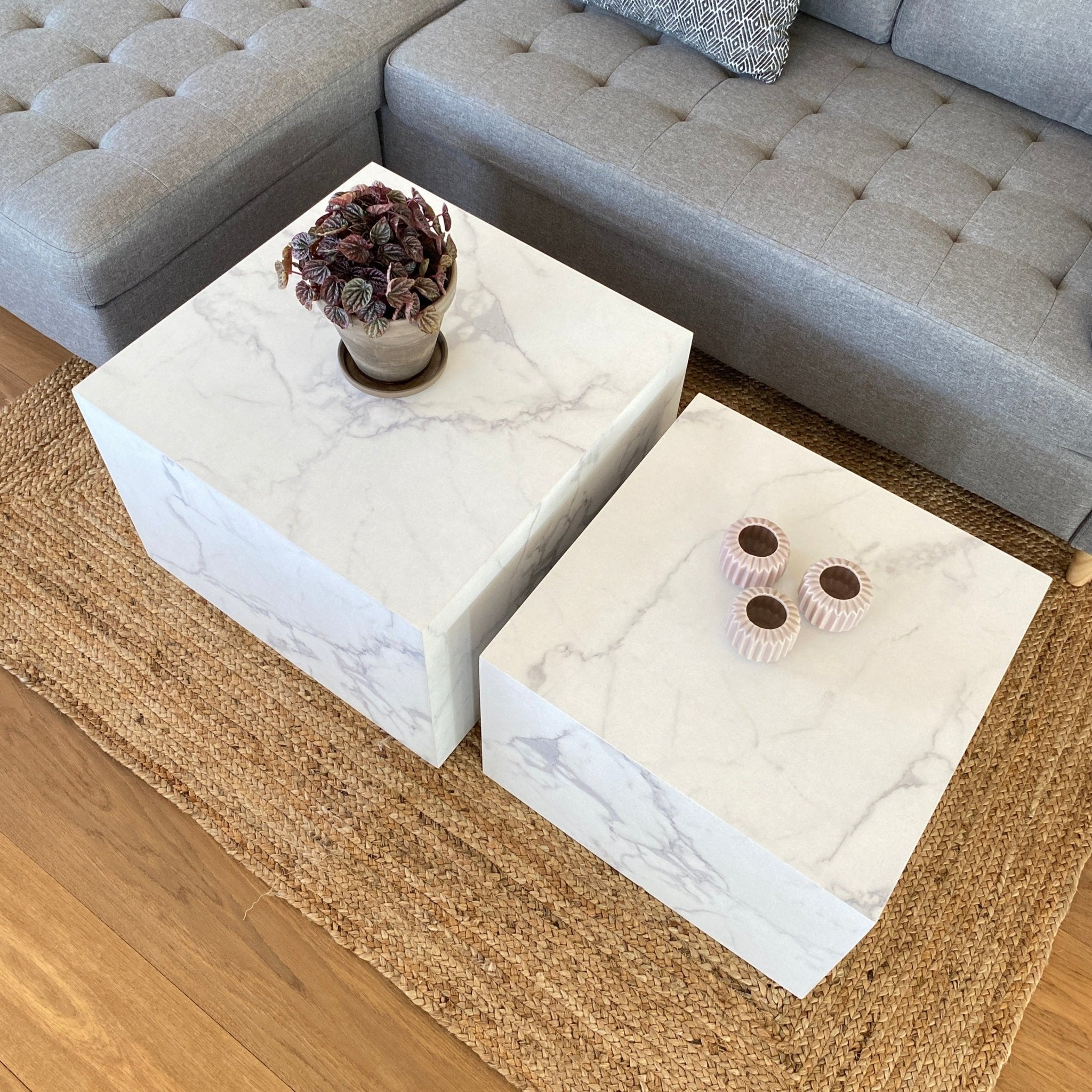 Adele - Sæt af sofaborde i hvidt marmor look