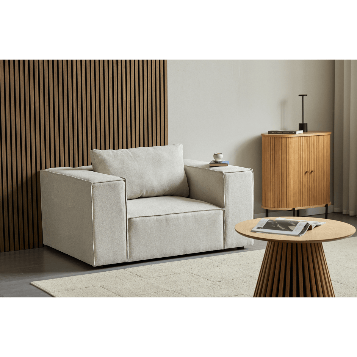 Hailey lænestol i beige L: 136 X D: 100 X H: 64 Cm
