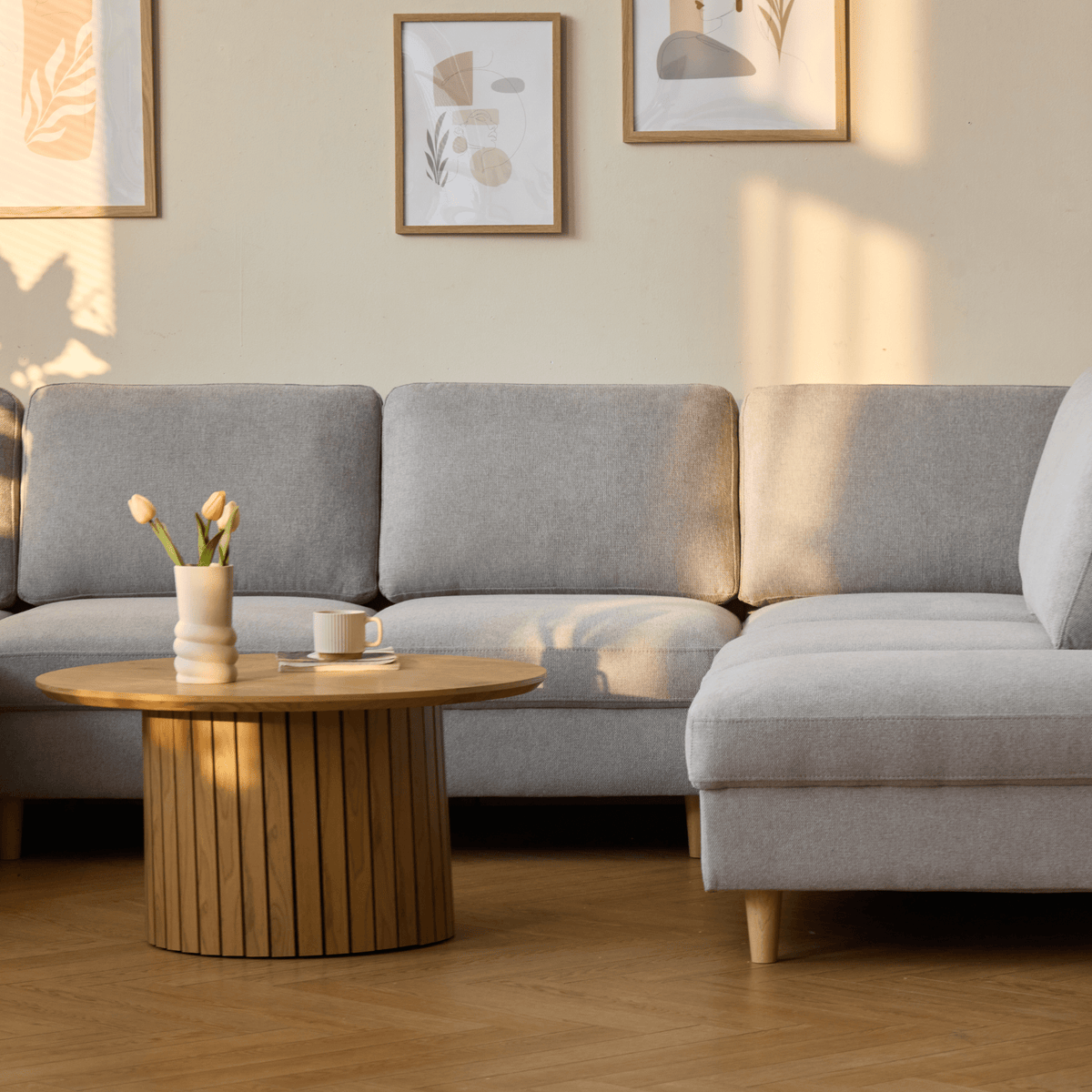 Chaiselong sofa i lys grå - Jennifer 300x208 cm → Hurtig levering